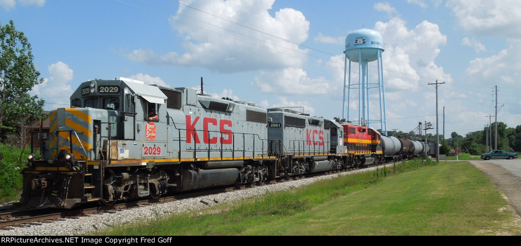 KCS 2029 Northbound at Veterans Blvd.